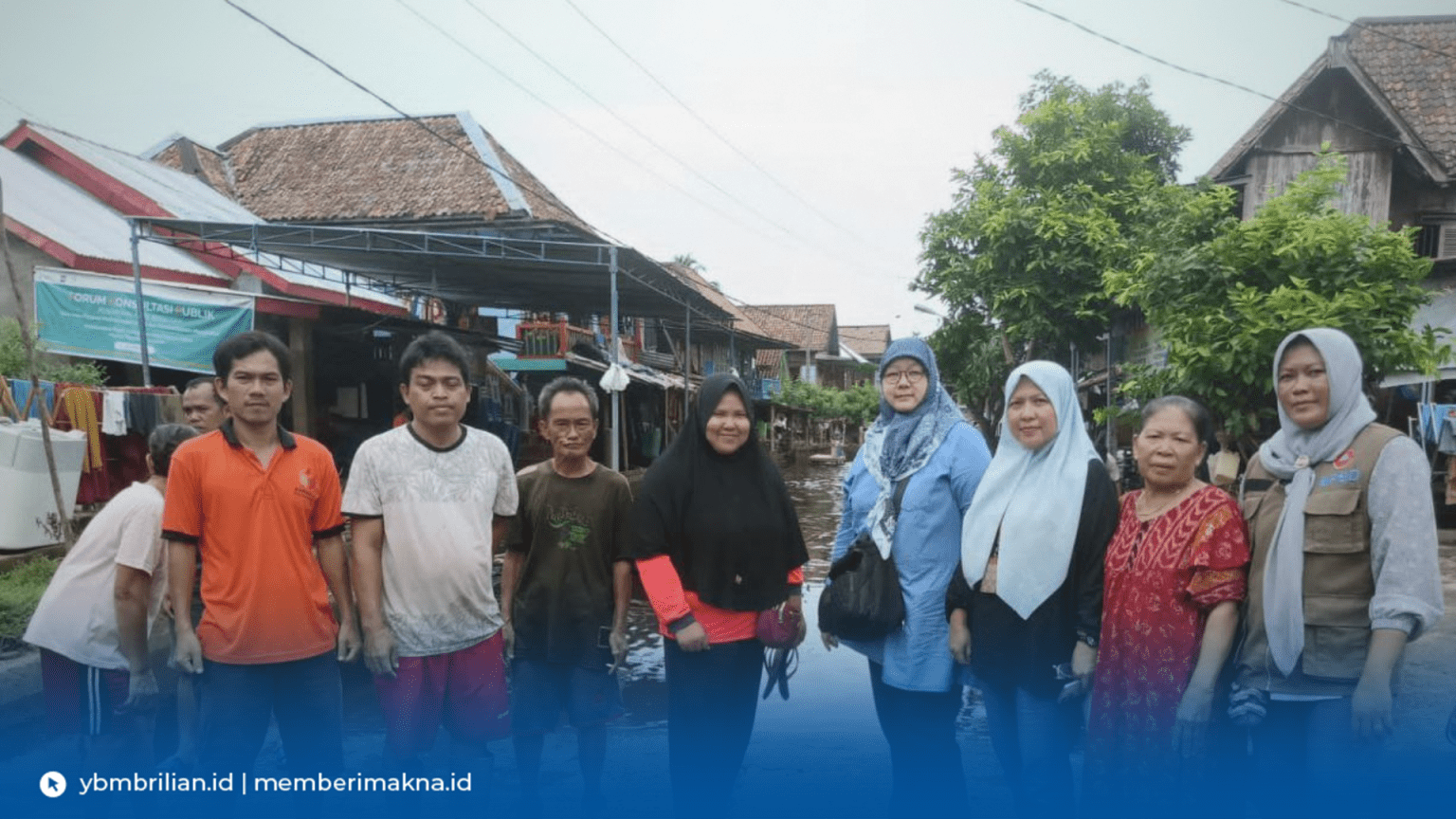 YBM BRILiaN Salurkan Bantuan Untuk Korban Banjir di Musi Rawas, Sumsel - YBM BRILiaN